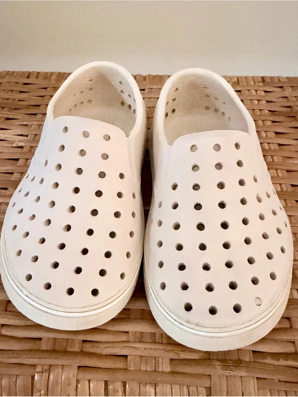 Native | Shoes | Native Jefferson Slipon Sneakers In Bone Size 8 Child ...